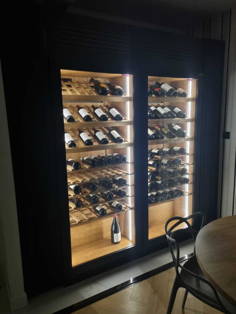 Vinoteca a medida vvda particular en Bilbao